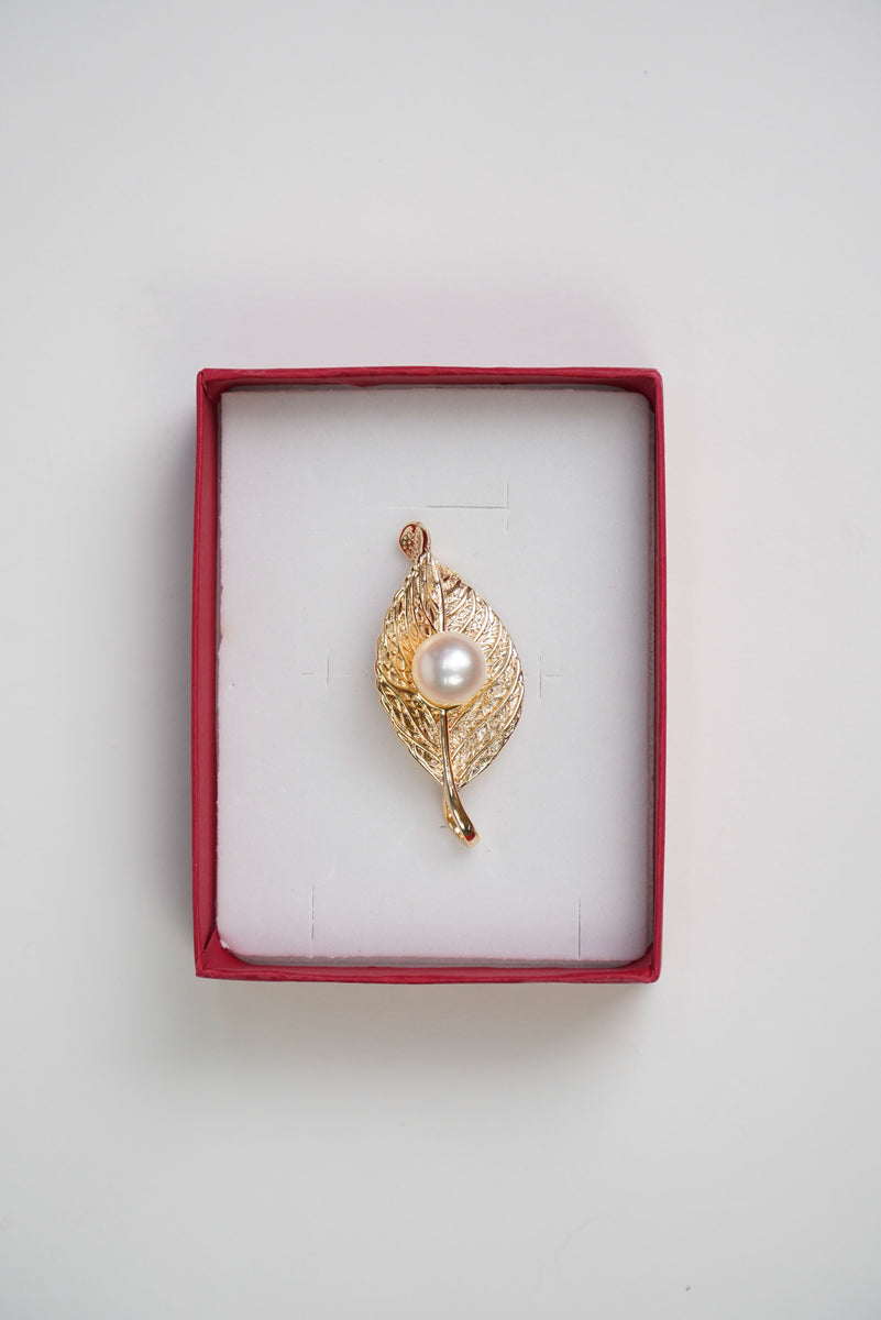 Leaf Freshwater Pearl Brooch – Kultura Filipino | Support Local