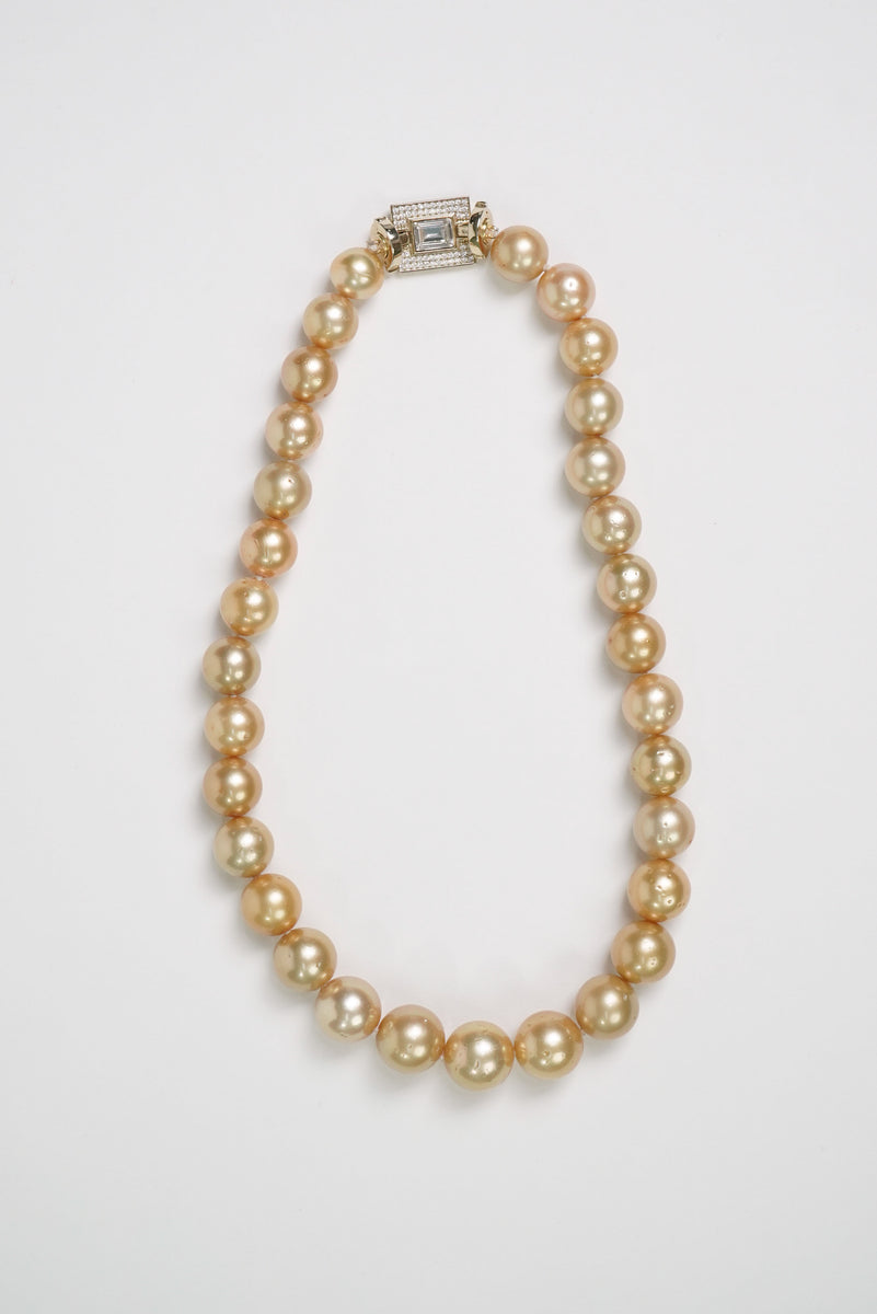 High Quality South Sea Pearl Choker Length in Gold – Kultura Filipino ...