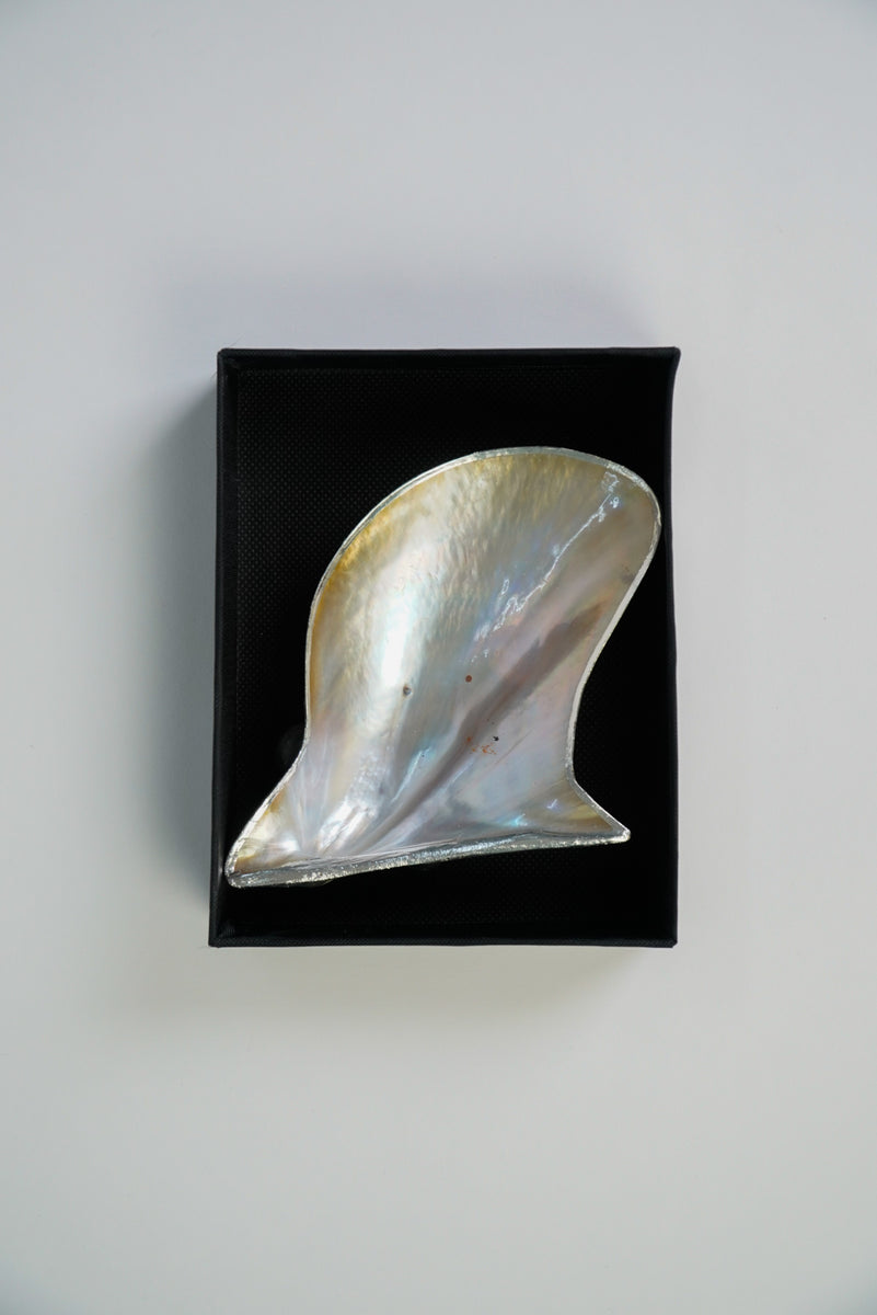 Shell Plate with Legs Brownlip – Kultura Filipino | Support Local